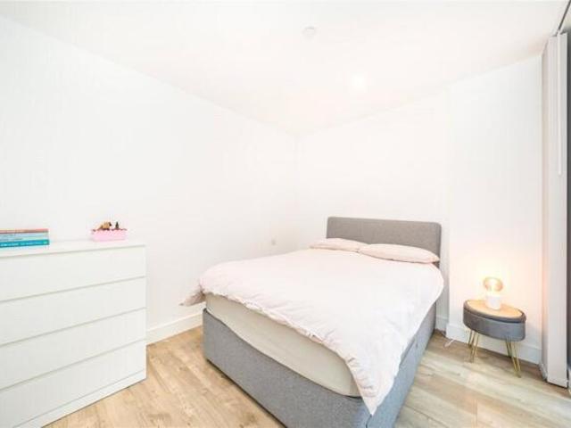 Shared Living/roommate 2 Bedroom For Sale London Greater London 505000 ES101059715