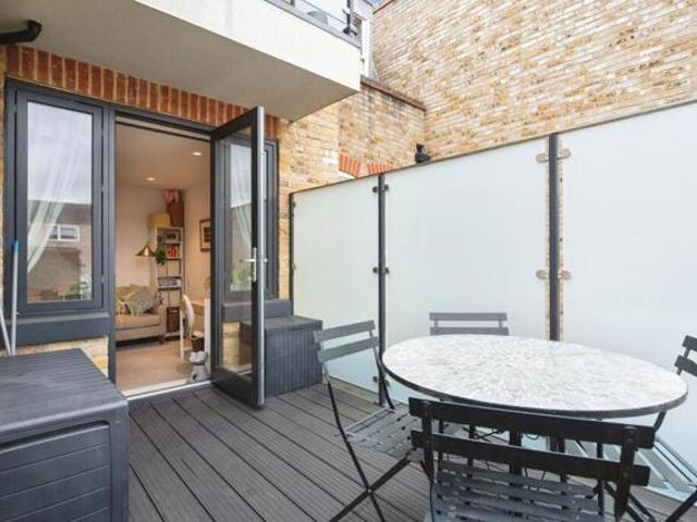 Shared Living/roommate 2 Bedroom For Sale London Greater London 525000 ES99926362