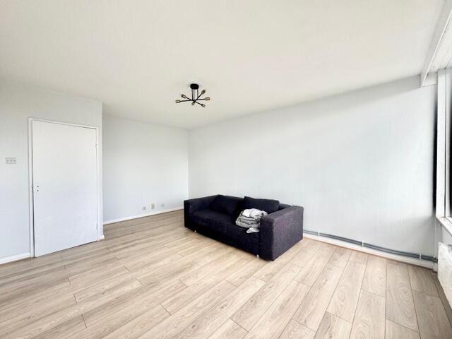 Shared Living/roommate 2 Bedroom For Sale London Greater London 540000 ES99641979