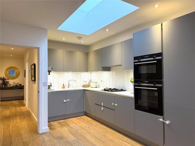 Shared Living/roommate 2 Bedroom For Sale London Greater London 550000 ES101352096