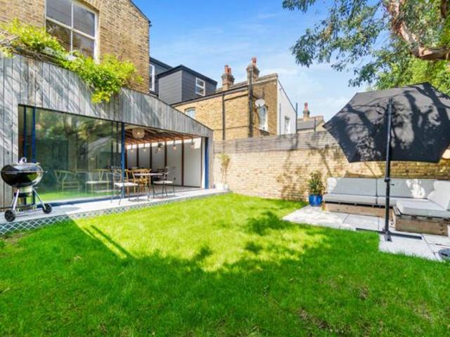 Shared Living/roommate 2 Bedroom For Sale London Greater London 825000 ES100733768