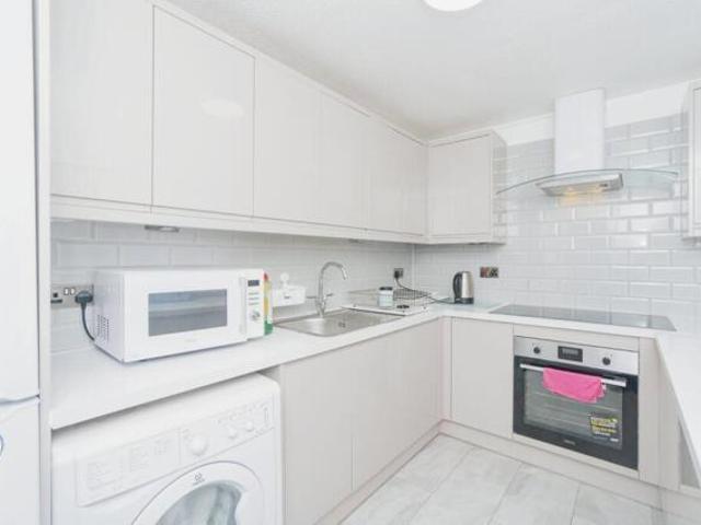 Shared Living/roommate 2 Bedroom For Sale London Greater London 220000 ES100503074