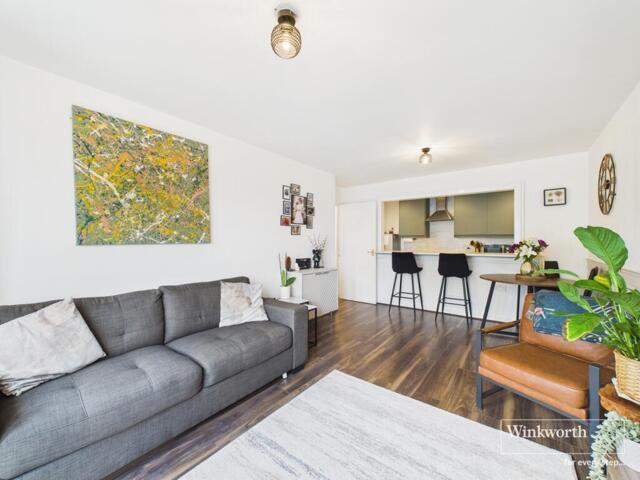 Shared Living/roommate 2 Bedroom For Sale London Greater London 325000 ES100132634