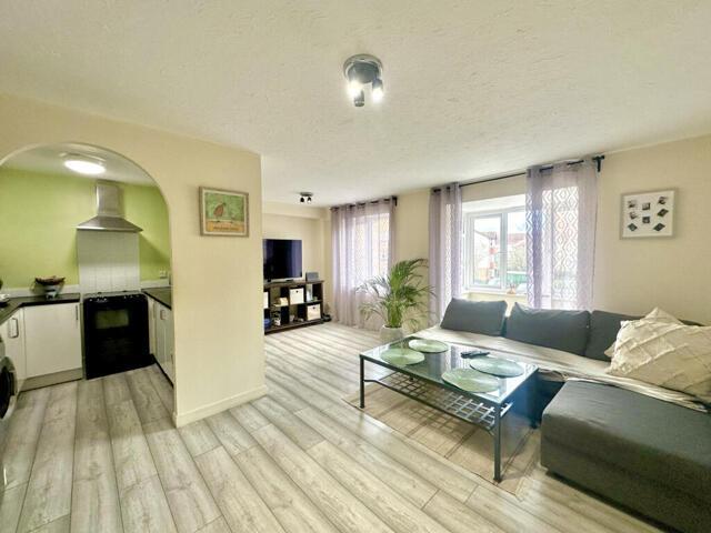 Shared Living/roommate 2 Bedroom For Sale London Greater London 375000 ES100786471