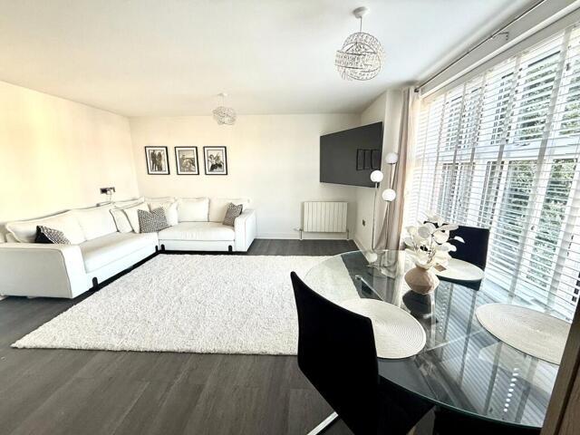 Shared Living/roommate 2 Bedroom For Sale Paignton Devon 170000 ES101351980