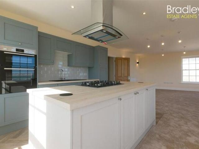 Shared Living/roommate 2 Bedroom For Sale Penzance Cornwall 310000 ES101678090