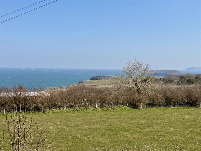 Shared Living/roommate 2 Bedroom For Sale Plas Newydd Farm Plas Newydd Farm 395000 ES101231603