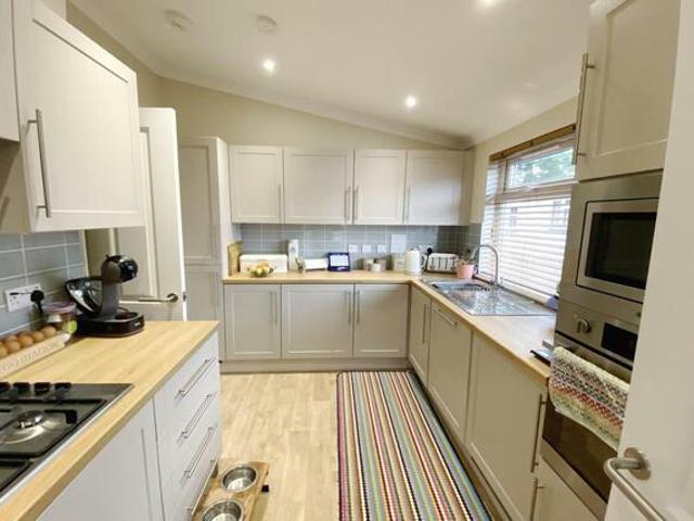 Shared Living/roommate 2 Bedroom For Sale Poole Dorset 195000 ELS99203968