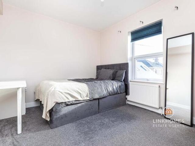 Shared Living/roommate 2 Bedroom For Sale Poole Poole 175000 ELS98834864