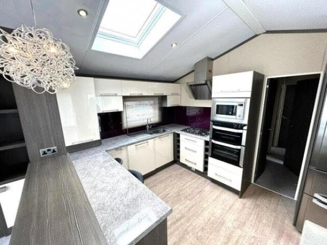 Shared Living/roommate 2 Bedroom For Sale Poole Poole 110000 ES99290289