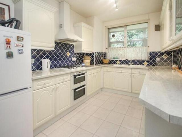 Shared Living/roommate 2 Bedroom For Sale Poole Poole 230000 ES100316969