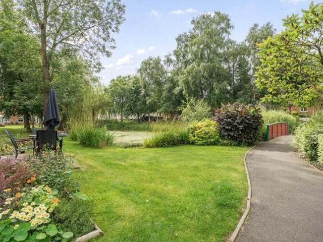Shared Living/roommate 2 Bedroom For Sale Rugby Warwickshire 295000 ES100684888