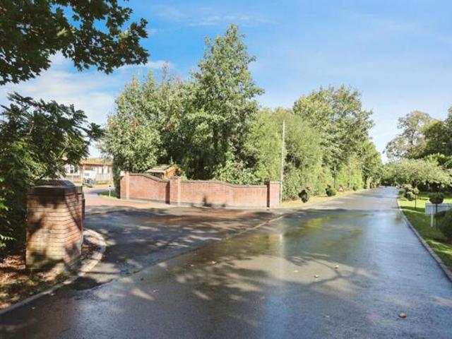 Shared Living/roommate 2 Bedroom For Sale Rutland Rutland 200000 ES100058283