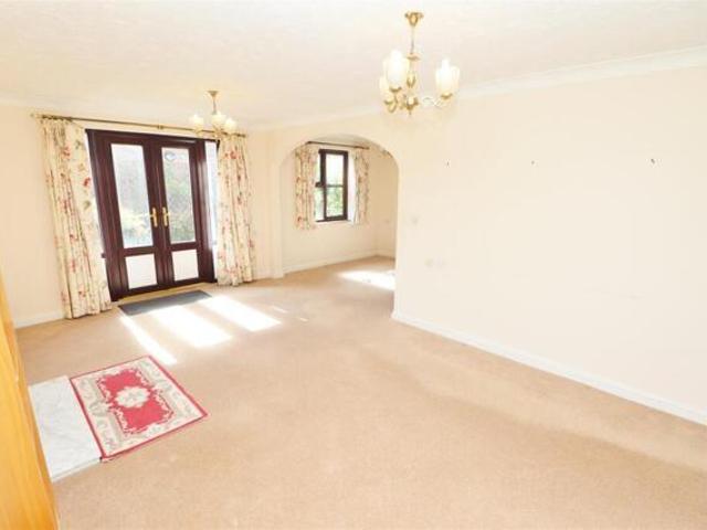 Shared Living/roommate 2 Bedroom For Sale Radlett Hertfordshire 335000 ELS99523494