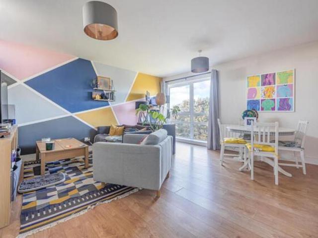 Shared Living/roommate 2 Bedroom For Sale Reading Berkshire 190000 ES100881671