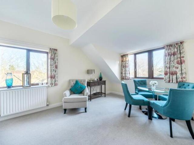 Shared Living/roommate 2 Bedroom For Sale Reading Wokingham 180000 ES101777698