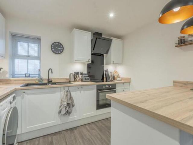 Shared Living/roommate 2 Bedroom For Sale Redditch Worcestershire 155000 ELS99571696