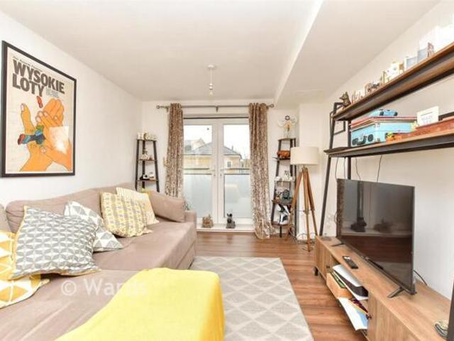 Shared Living/roommate 2 Bedroom For Sale Rochester Kent 210000 ELS101891978