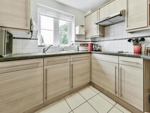 Shared Living/roommate 2 Bedroom For Sale Royston Hertfordshire 235000 ES99986530