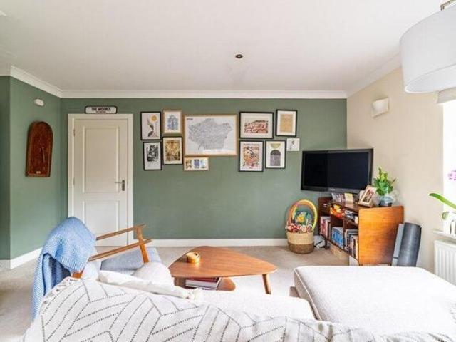 Shared Living/roommate 2 Bedroom For Sale St. Albans Hertfordshire 375000 ELS98834594