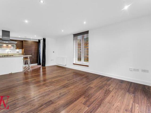 Shared Living/roommate 2 Bedroom For Sale Stansted Stansted 285000 ELS101777611
