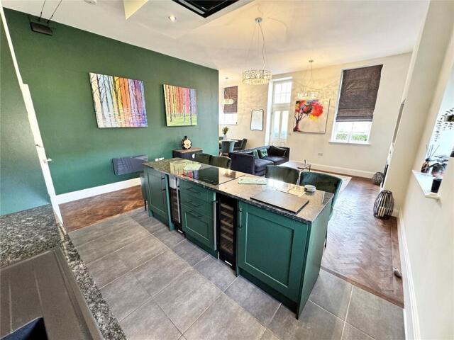 Shared Living/roommate 2 Bedroom For Sale Stafford Staffordshire 220000 ES99130072