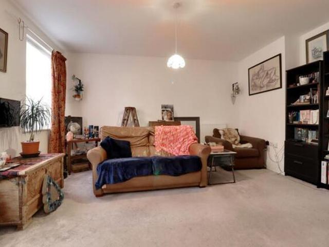 Shared Living/roommate 2 Bedroom For Sale Stafford Staffordshire 72500 ES101677537