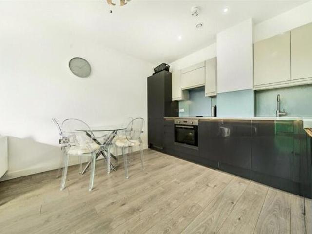 Shared Living/roommate 2 Bedroom For Sale Stevenage Hertfordshire 220000 ELS101168499