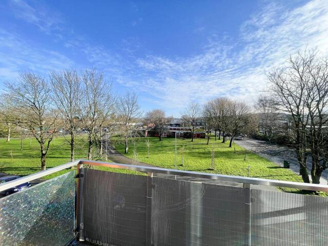 Shared Living/roommate 2 Bedroom For Sale Stockport Greater Manchester 175000 ELS100132565