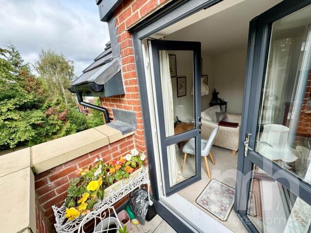Shared Living/roommate 2 Bedroom For Sale Stockport Greater Manchester 525000 ES99315373