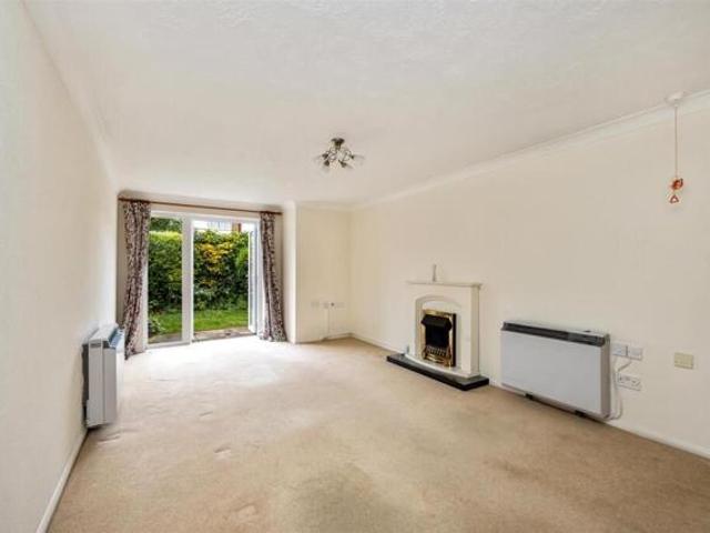 Shared Living/roommate 2 Bedroom For Sale Surrey Great London 180000 ES98205231
