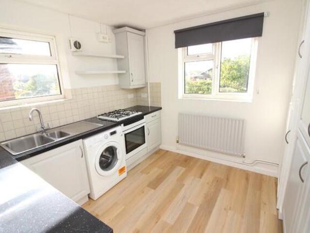 Shared Living/roommate 2 Bedroom For Sale Surrey Greater London 375000 ELS98800945