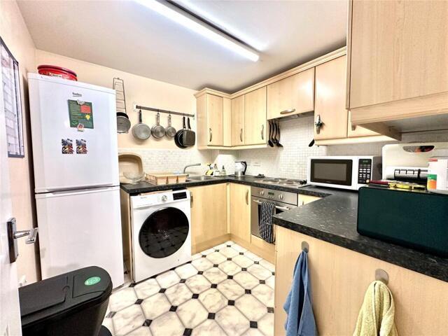 Shared Living/roommate 2 Bedroom For Sale Swindon Swindon 145000 ELS99571864