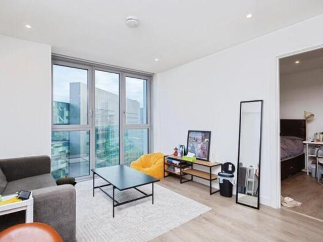 Shared Living/roommate 2 Bedroom For Sale Salford Salford 365000 ES101316438