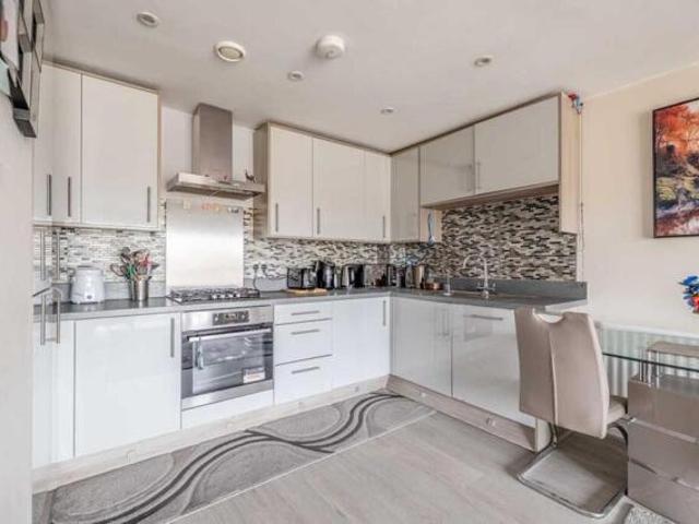 Shared Living/roommate 2 Bedroom For Sale Slough Slough 300000 ELS101060250