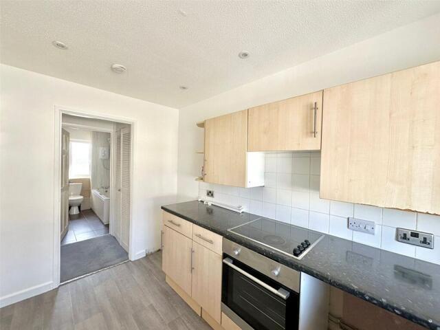 Shared Living/roommate 2 Bedroom For Sale Somerset Somerset 127000 ES101059638