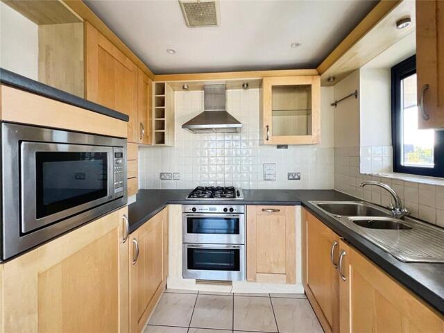 Shared Living/roommate 2 Bedroom For Sale Southampton Hampshire 220000 ES101168242