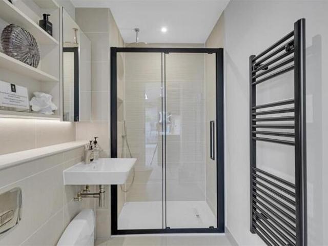 Shared Living/roommate 2 Bedroom For Sale Twickenham Greater London 620000 ELS100366501