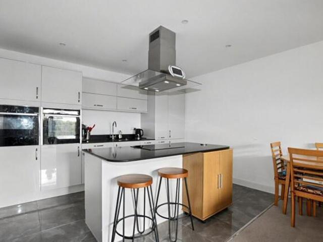 Shared Living/roommate 2 Bedroom For Sale Taunton Somerset 300000 ES98834536