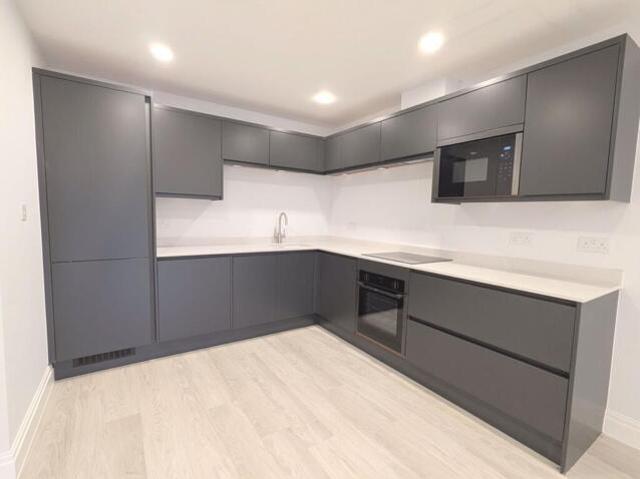Shared Living/roommate 2 Bedroom For Sale Tonbridge Kent 385000 ELS98718068