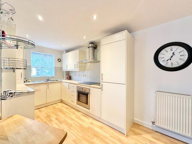 Shared Living/roommate 2 Bedroom For Sale Trafford 240000 ELS100787057