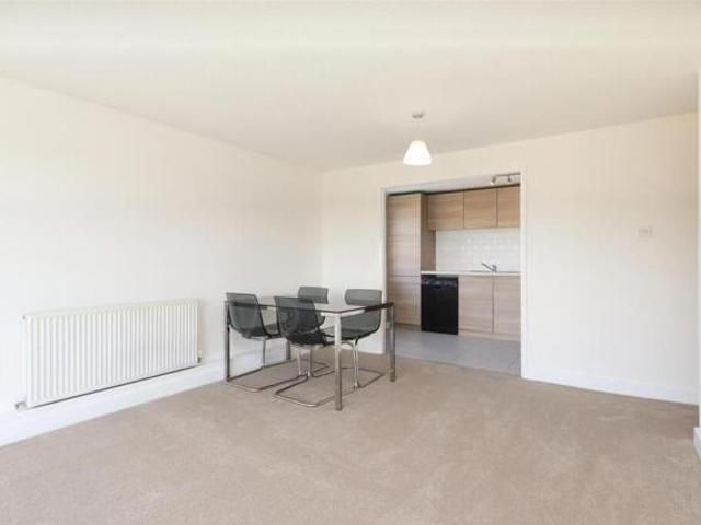 Shared Living/roommate 2 Bedroom For Sale Uxbridge Greater London 325000 ELS100579055