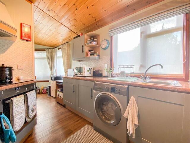 Shared Living/roommate 2 Bedroom For Sale Wye Kent 85000 ES98434466