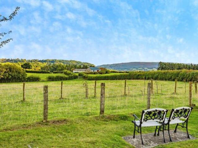 Shared Living/roommate 2 Bedroom For Sale Wye Powys 120000 ES100648684