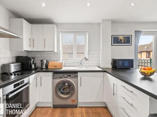 Shared Living/roommate 2 Bedroom For Sale Waltham Abbey Essex 265000 ES99688726