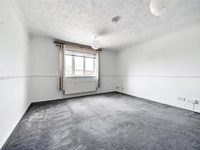 Shared Living/roommate 2 Bedroom For Sale Warfield Berkshire 235000 ES101025247