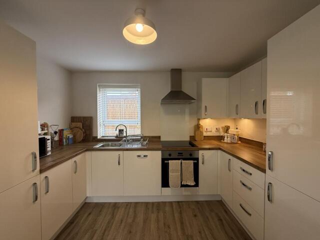 Shared Living/roommate 2 Bedroom For Sale Wellingborough Northamptonshire 190000 ELS101675649