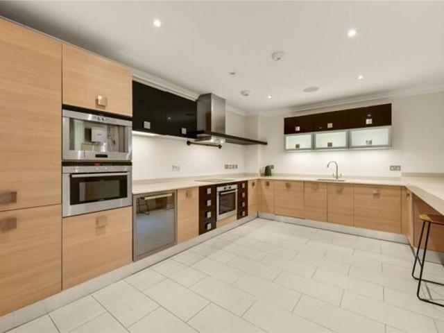 Shared Living/roommate 2 Bedroom For Sale Weybridge Surrey 1000000 ES101931964