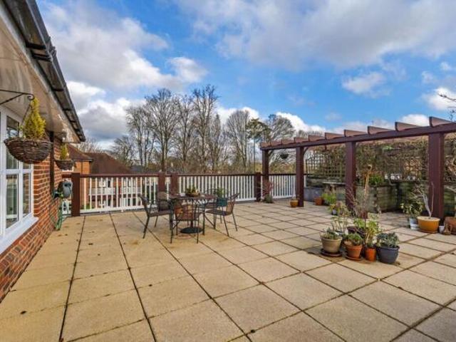 Shared Living/roommate 2 Bedroom For Sale Winchester Hampshire 600000 ELS99608194