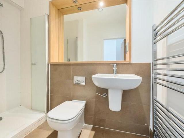 Shared Living/roommate 2 Bedroom For Sale Wokingham Wokingham 250000 ES98718455